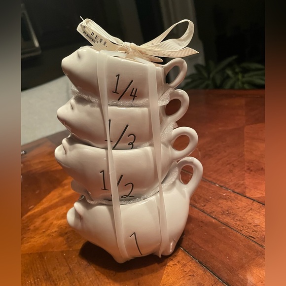 Rae Dunn | Kitchen | Rae Dunn Pig Measuring Cups | Poshmark
